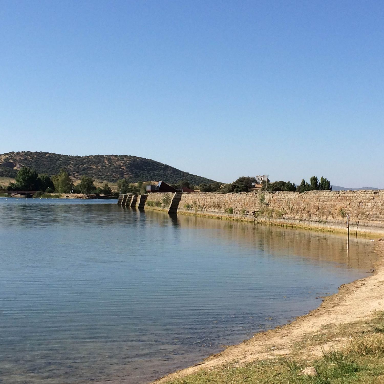 Proserpina Dam - Estrutura hidráulica romana em Mérida, Espanha
