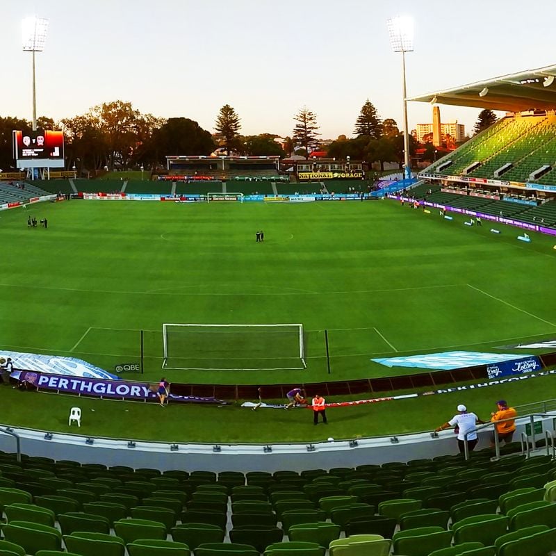 Perth Oval - Prostokątny stadion w Perth, Australia